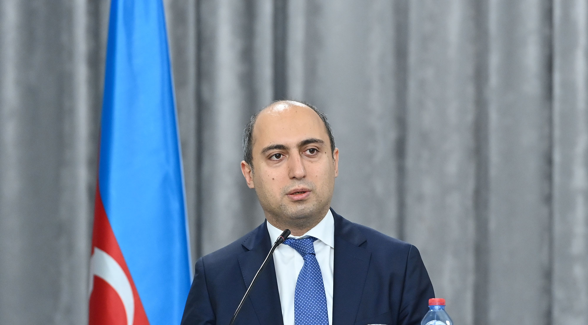 Təhsil eksperti: “Nazir düz deyir, amma hakimiyyət ona işləməyə imkan ...